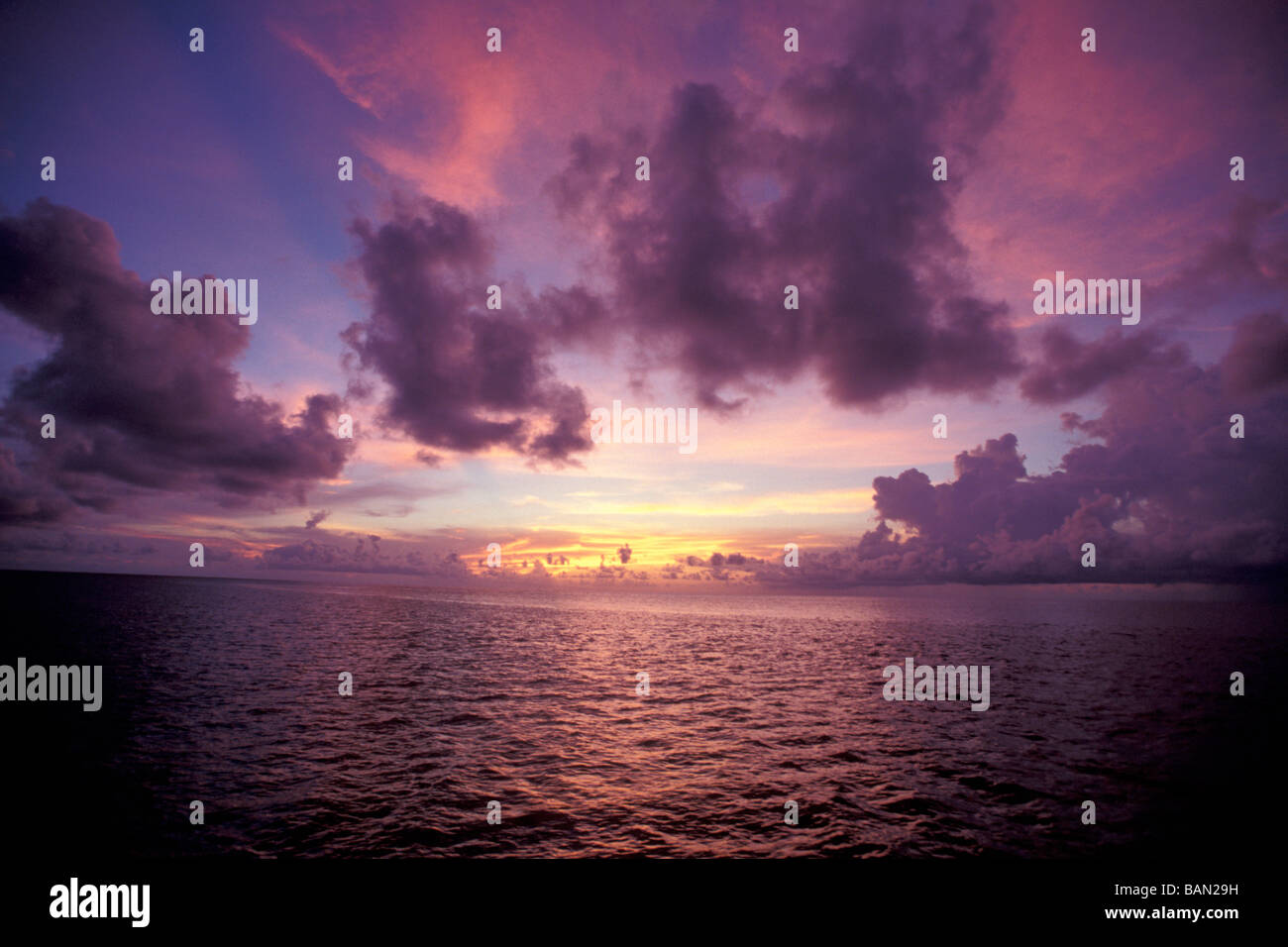 Sunset landscape ocean hi-res stock photography and images - Alamy