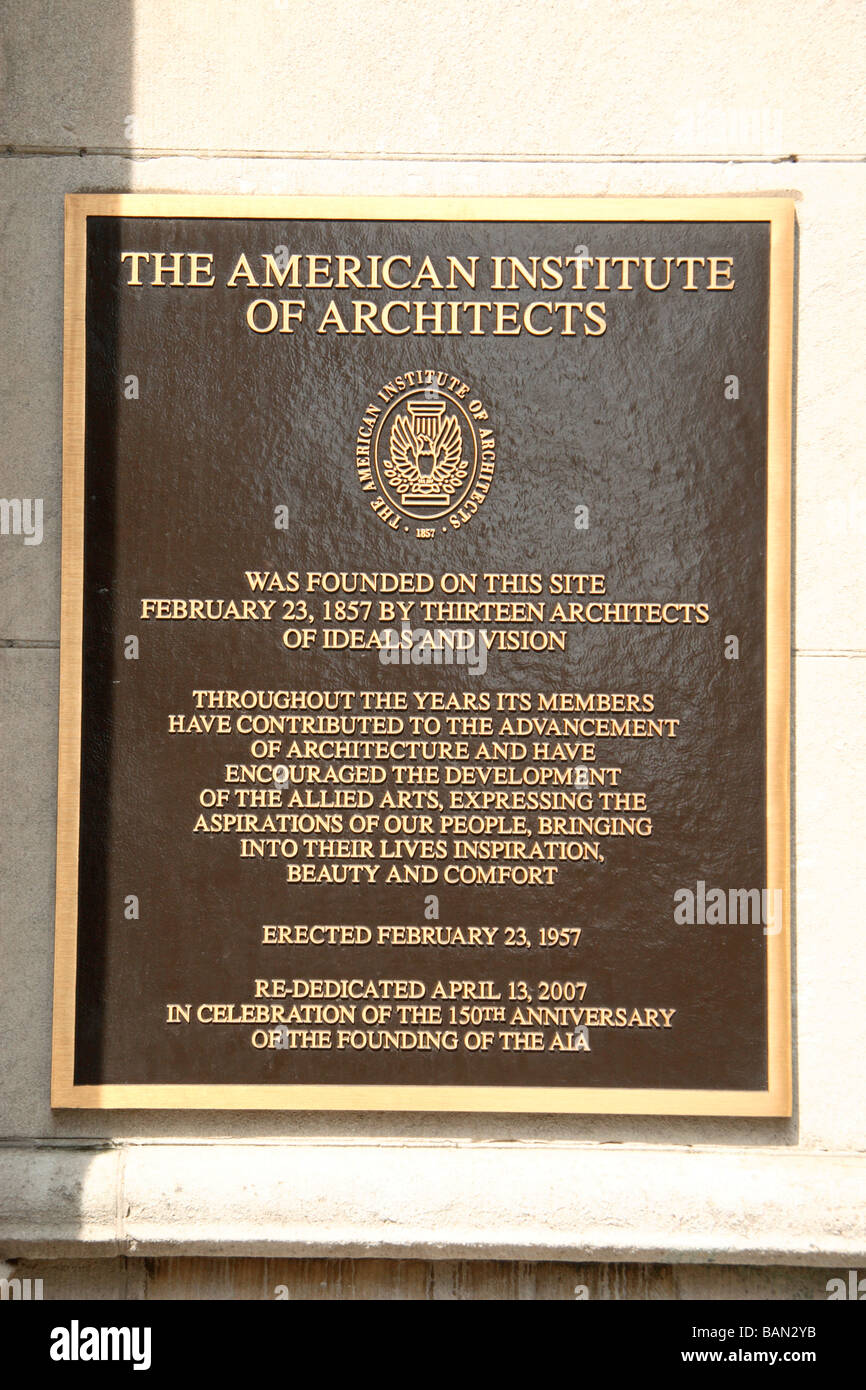Manhattan plaque hi-res stock photography and images - Alamy