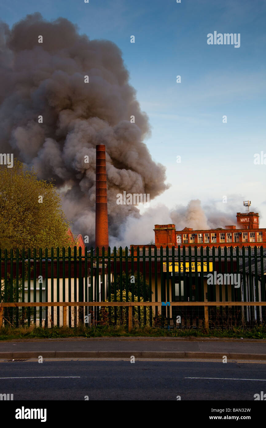 Oldham mill fire hi-res stock photography and images - Alamy