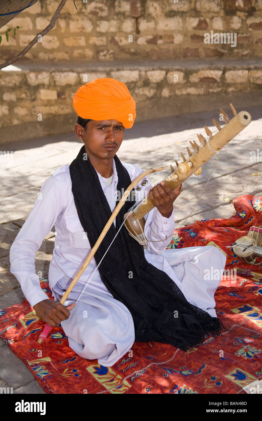 Veena hi-res stock photography and images - Alamy