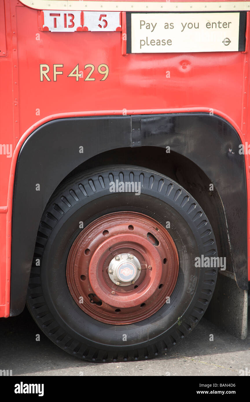 London Buses Logo High Resolution Stock Photography and Images - Alamy
