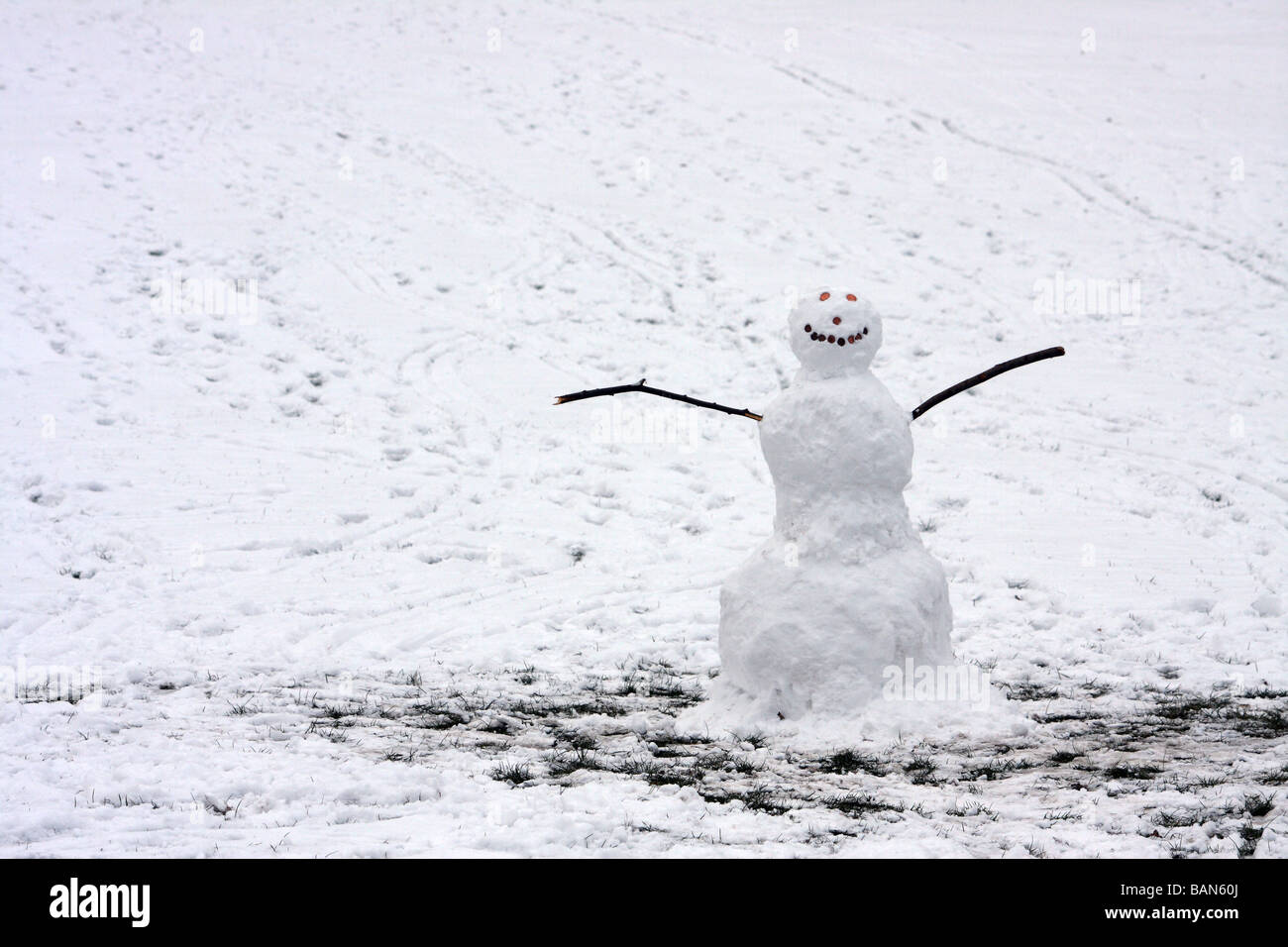 Photograph of a snowman in the winter Stock Photo - Alamy