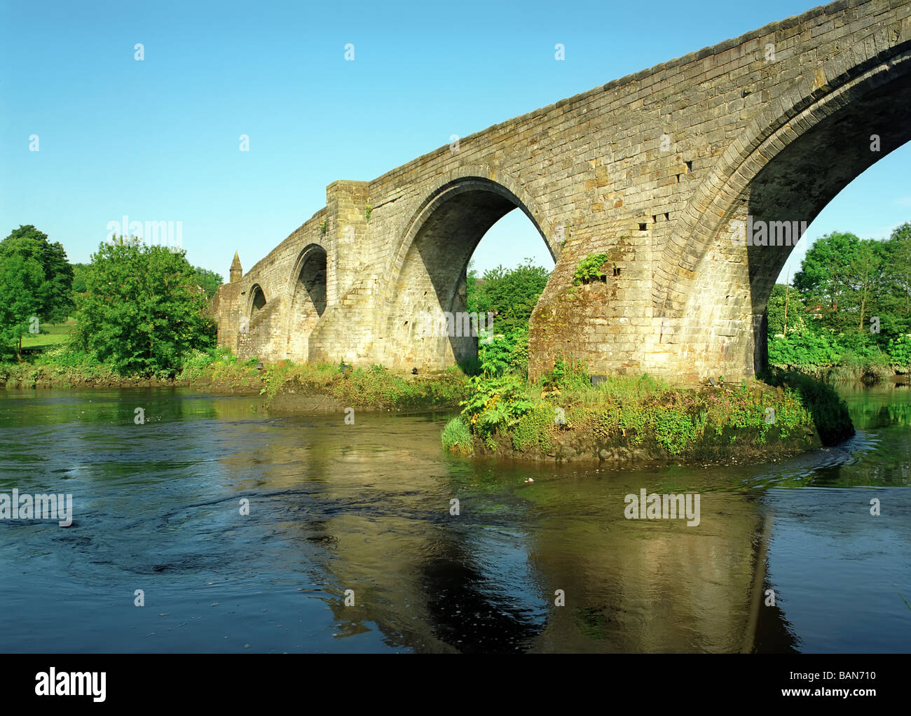 Old stone bridge in Scotland Stock Photo - Alamy