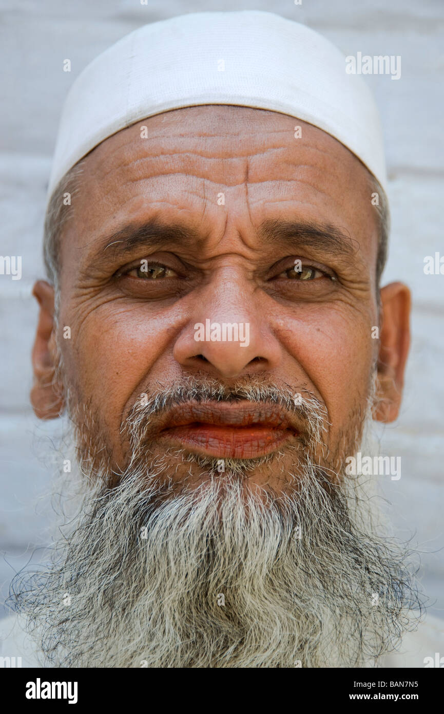 Indian man varanasi hi-res stock photography and images - Alamy