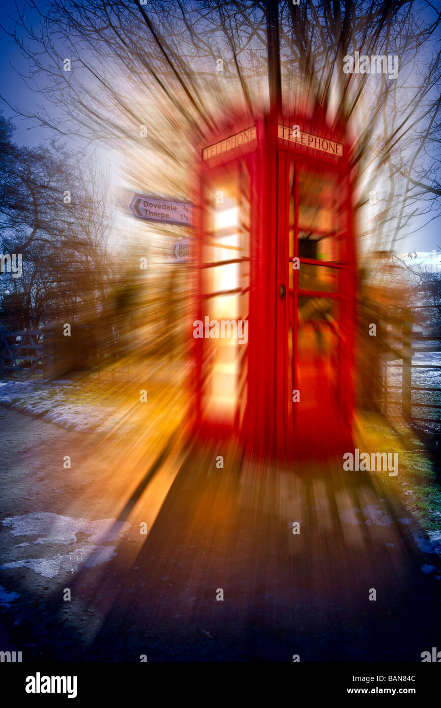 Red telephone box tardis hi-res stock photography and images - Alamy