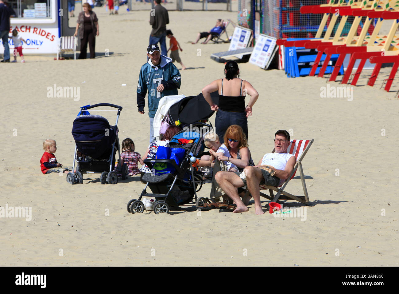 Typical british english men relaxing hi-res stock photography and ...
