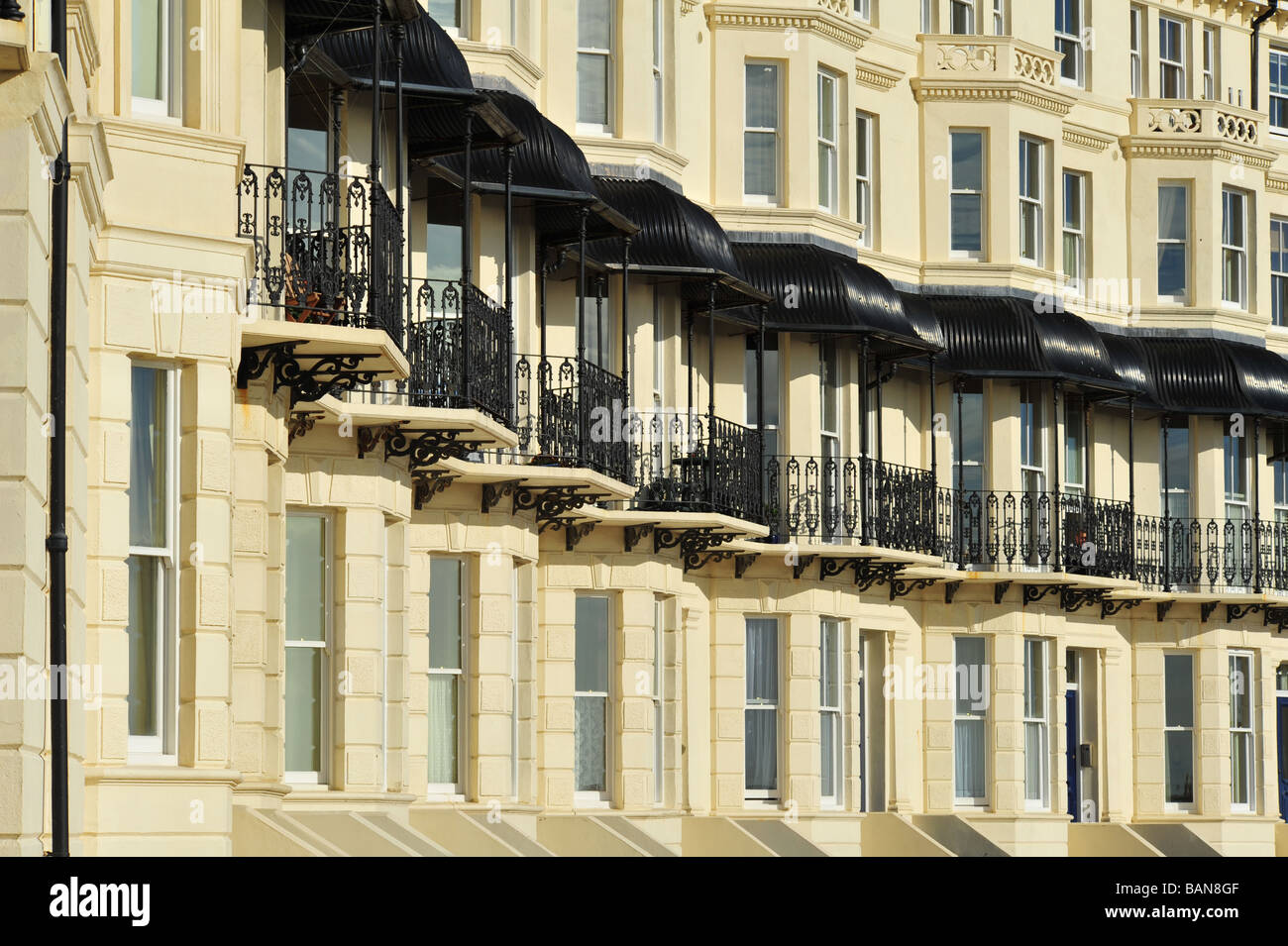 Victorian crescent hi-res stock photography and images - Alamy