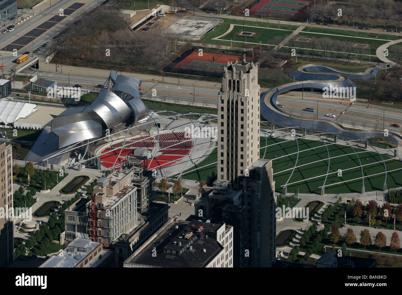 aerial Millenium Park Chicago Illinois downtown Stock Photo - Alamy