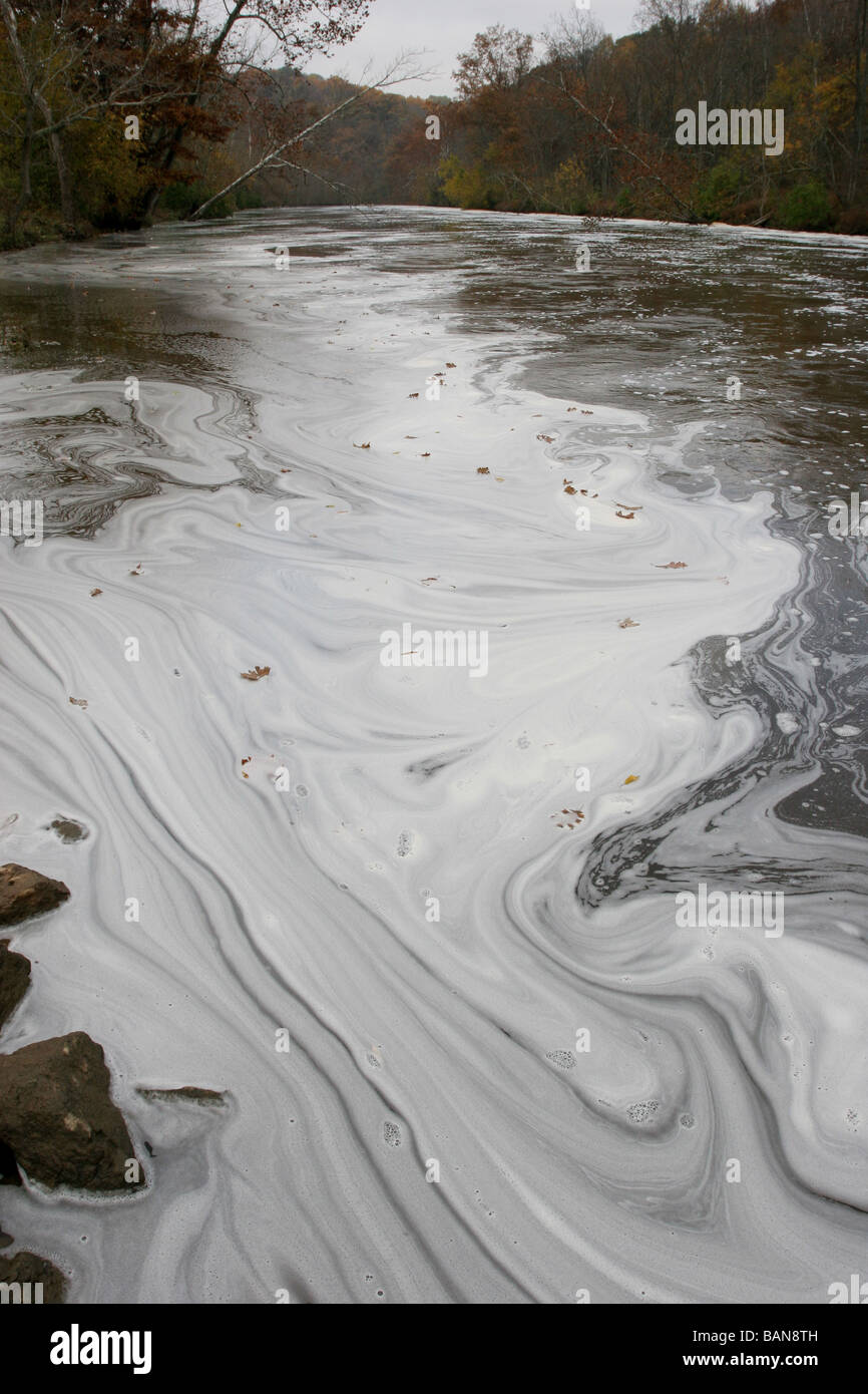 Pollution and river hi-res stock photography and images - Alamy