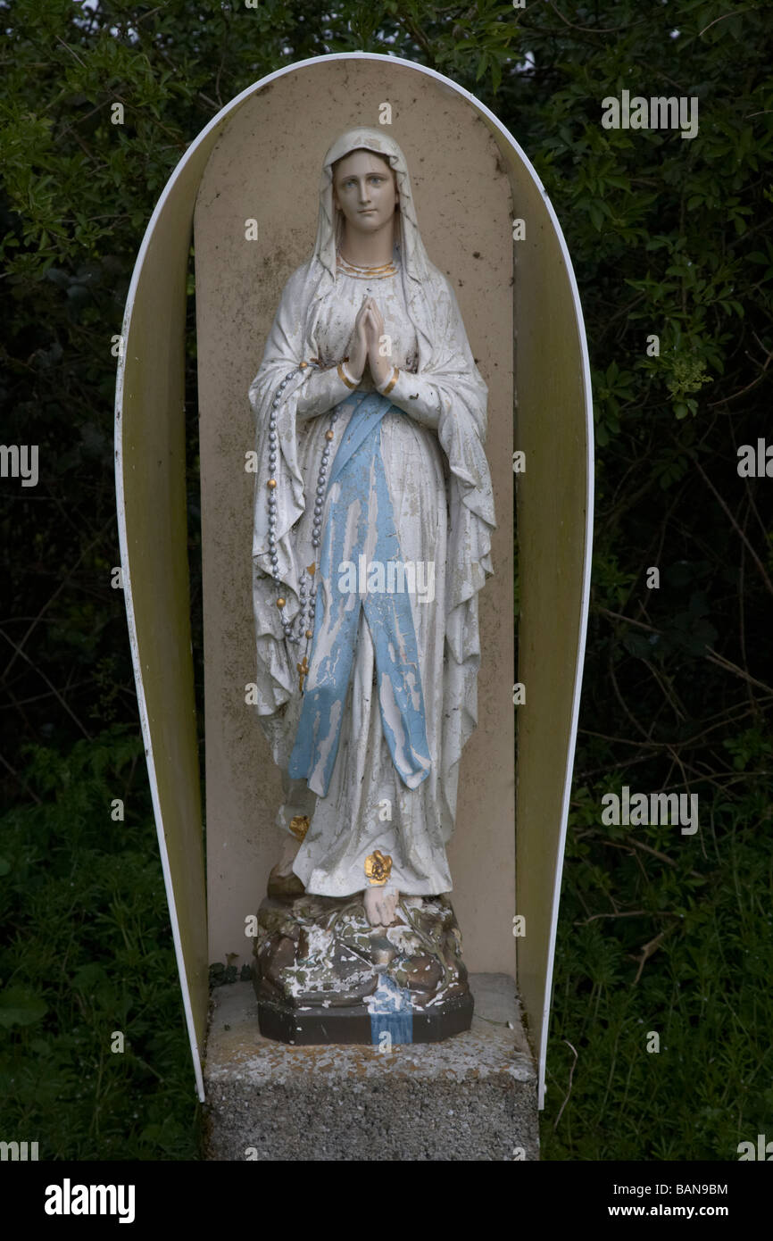 roadside catholic shrine to the virgin mary toome county antrim ...