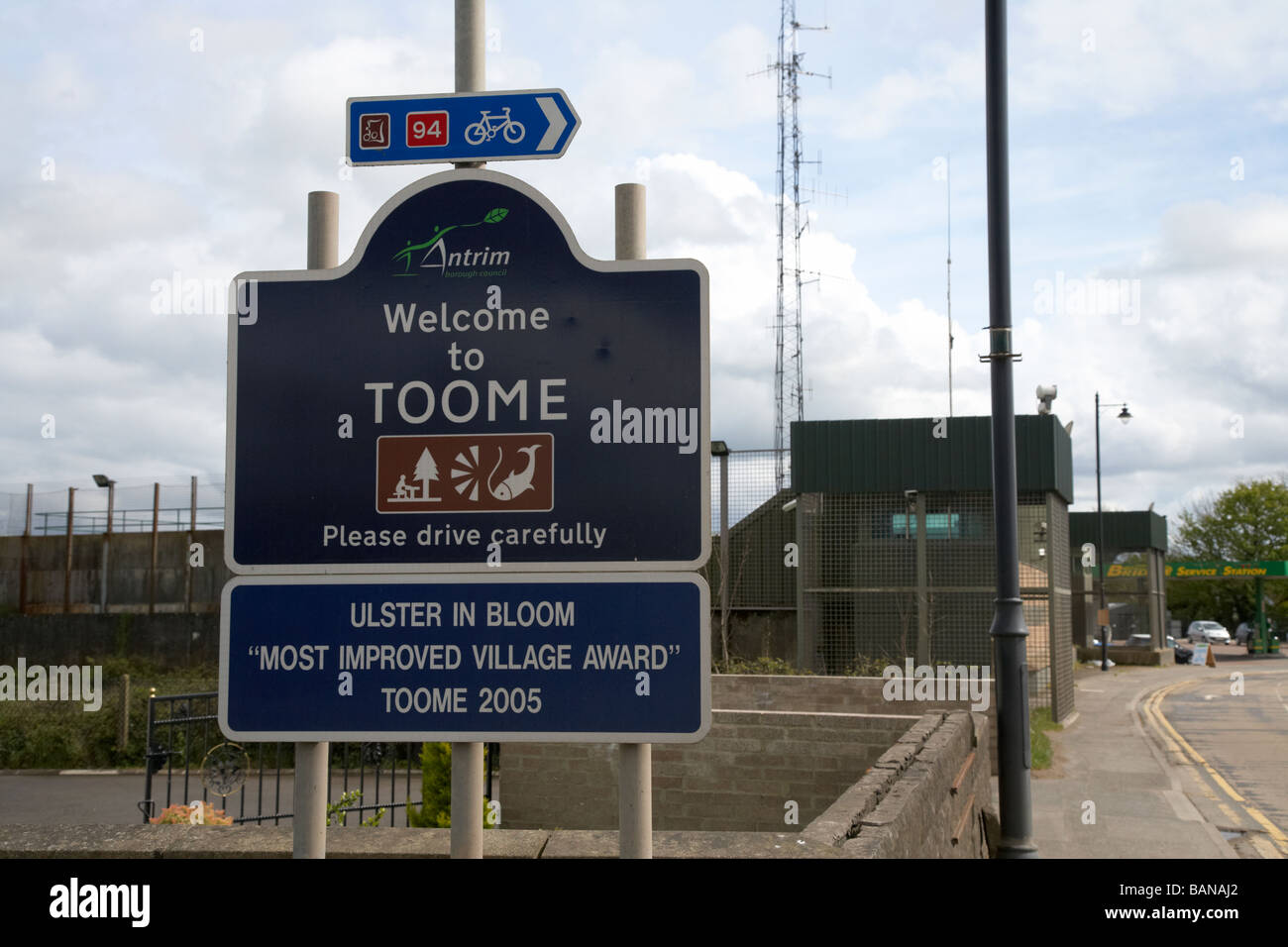 welcome to toome sign and psni former ruc station toomebridge county ...