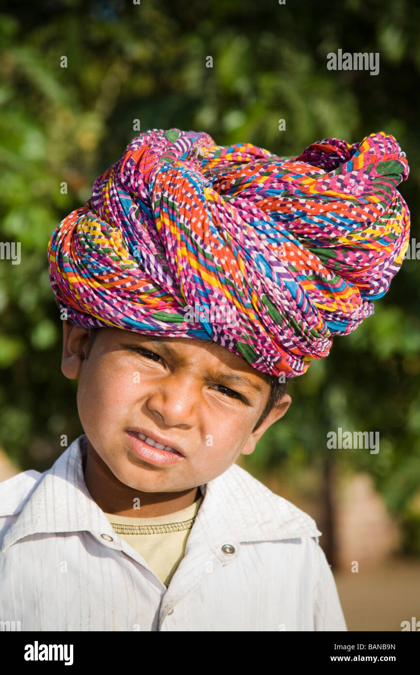 School turban hi-res stock photography and images - Alamy