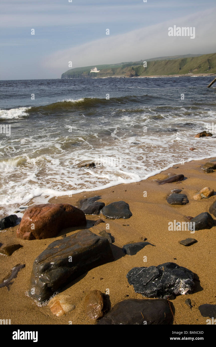 dunbeath beach scottish remote east coast beach scottish highlands uk ...