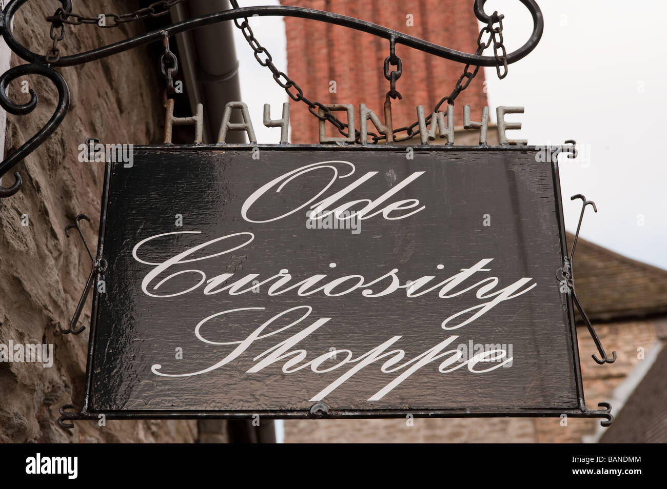 Curiosity shop victorian hi-res stock photography and images - Alamy