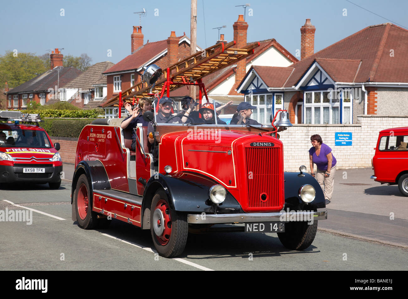 Vintage british fire engine hi-res stock photography and images - Alamy