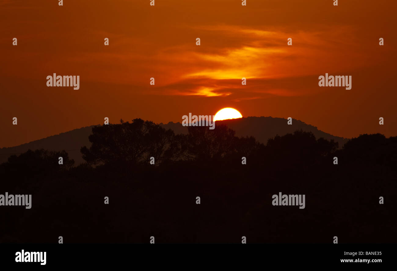 Europe sunset setting hi-res stock photography and images - Alamy