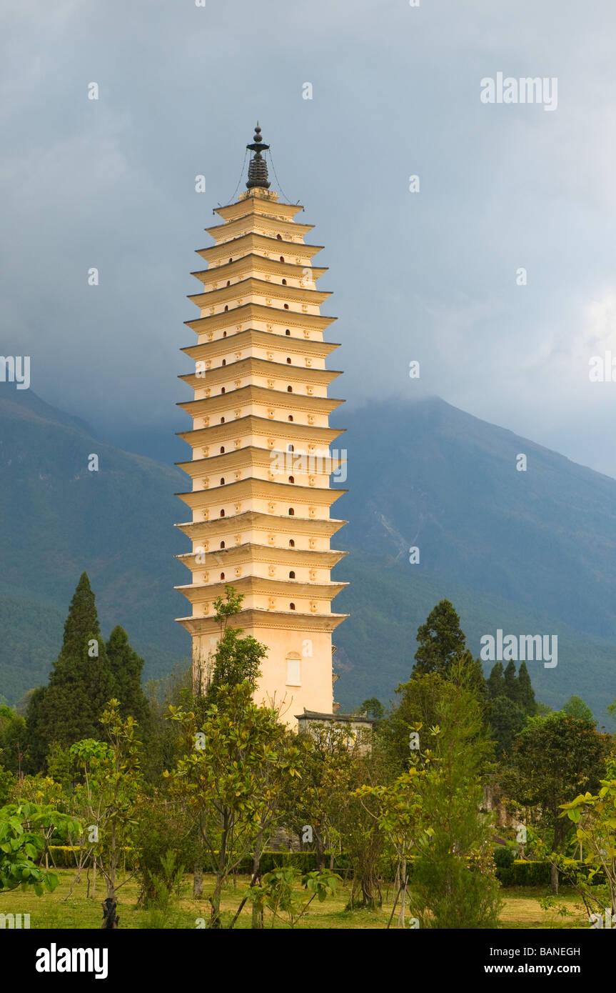 Dali religious art hi-res stock photography and images - Alamy