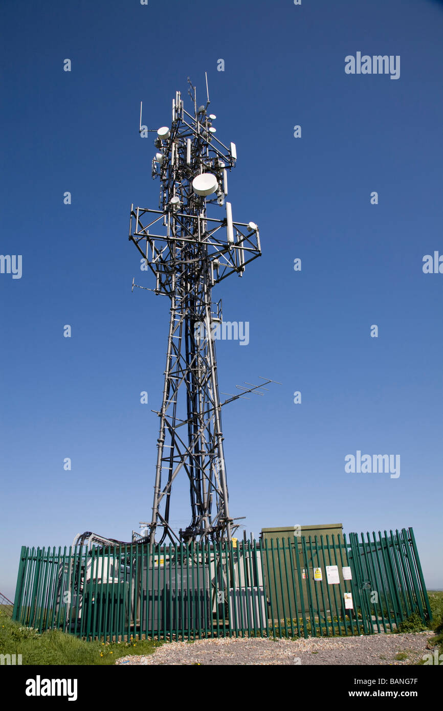 Telecommunications Mast High Resolution Stock Photography and Images - Alamy
