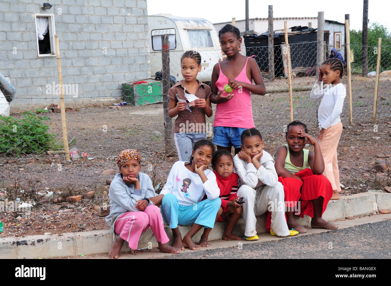 Slum girls hi-res stock photography and images - Alamy