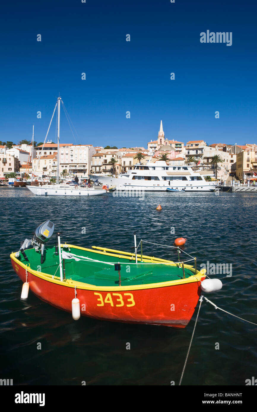 France boat hi-res stock photography and images - Alamy