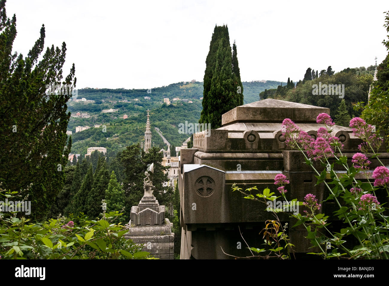 Staglieno hi-res stock photography and images - Alamy