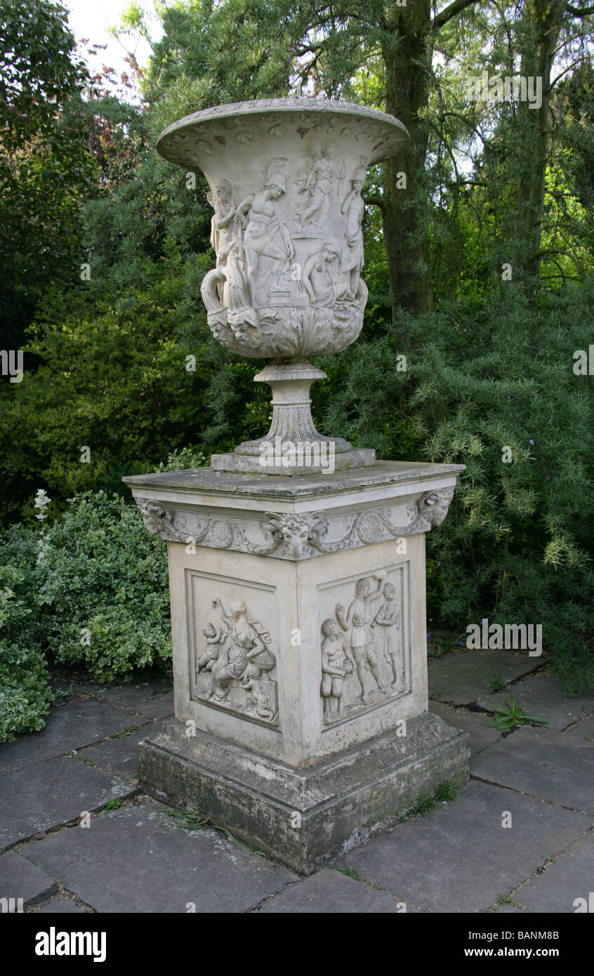 Replica of the medici vase hi-res stock photography and images - Alamy