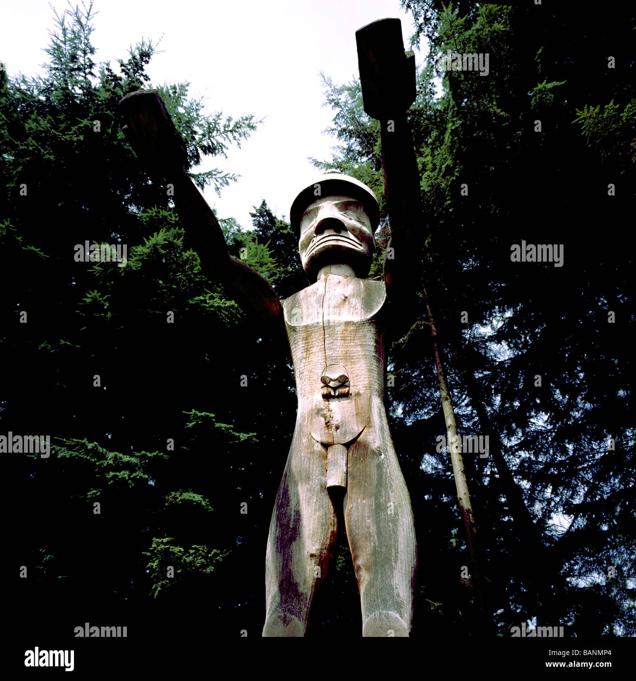 Nuu-chah-nulth Welcome Figure Totem Pole at Museum of Anthropology ...
