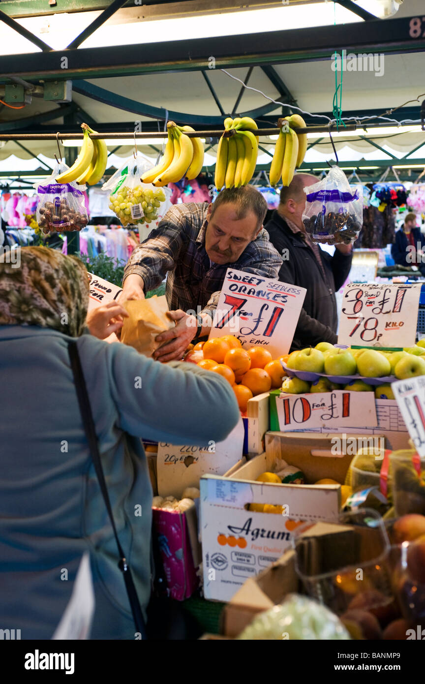 Rotherham town centre market stalls hi-res stock photography and images ...