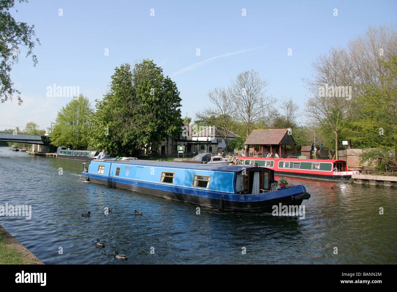 River lee house boat hi-res stock photography and images - Alamy
