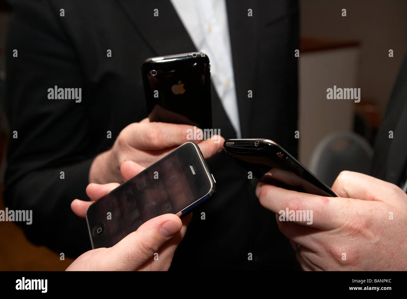 Iphones hi-res stock photography and images - Alamy