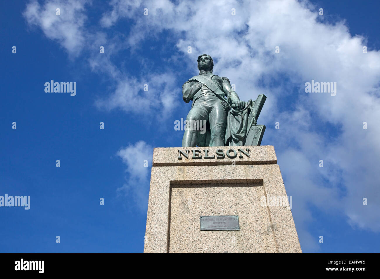 Lord nelsons statue hi-res stock photography and images - Alamy