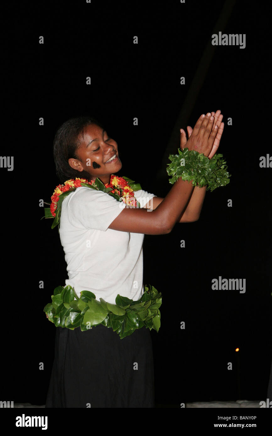 Traditional Fijian dancer Stock Photo - Alamy