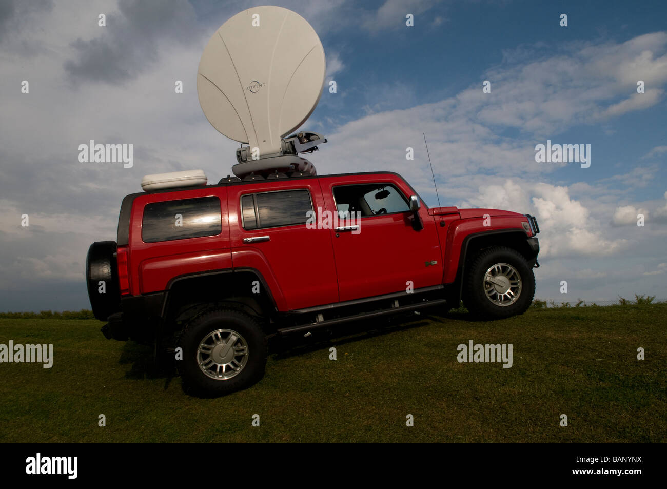 Transmit Television Satellite dish on a GM Hummer H3 Stock Photo - Alamy