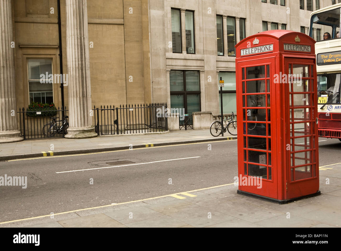 red telephone box in London England Stock Photo - Alamy