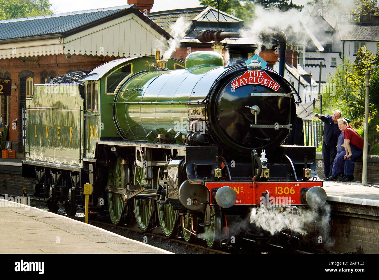 Mayflower steam train hi-res stock photography and images - Alamy