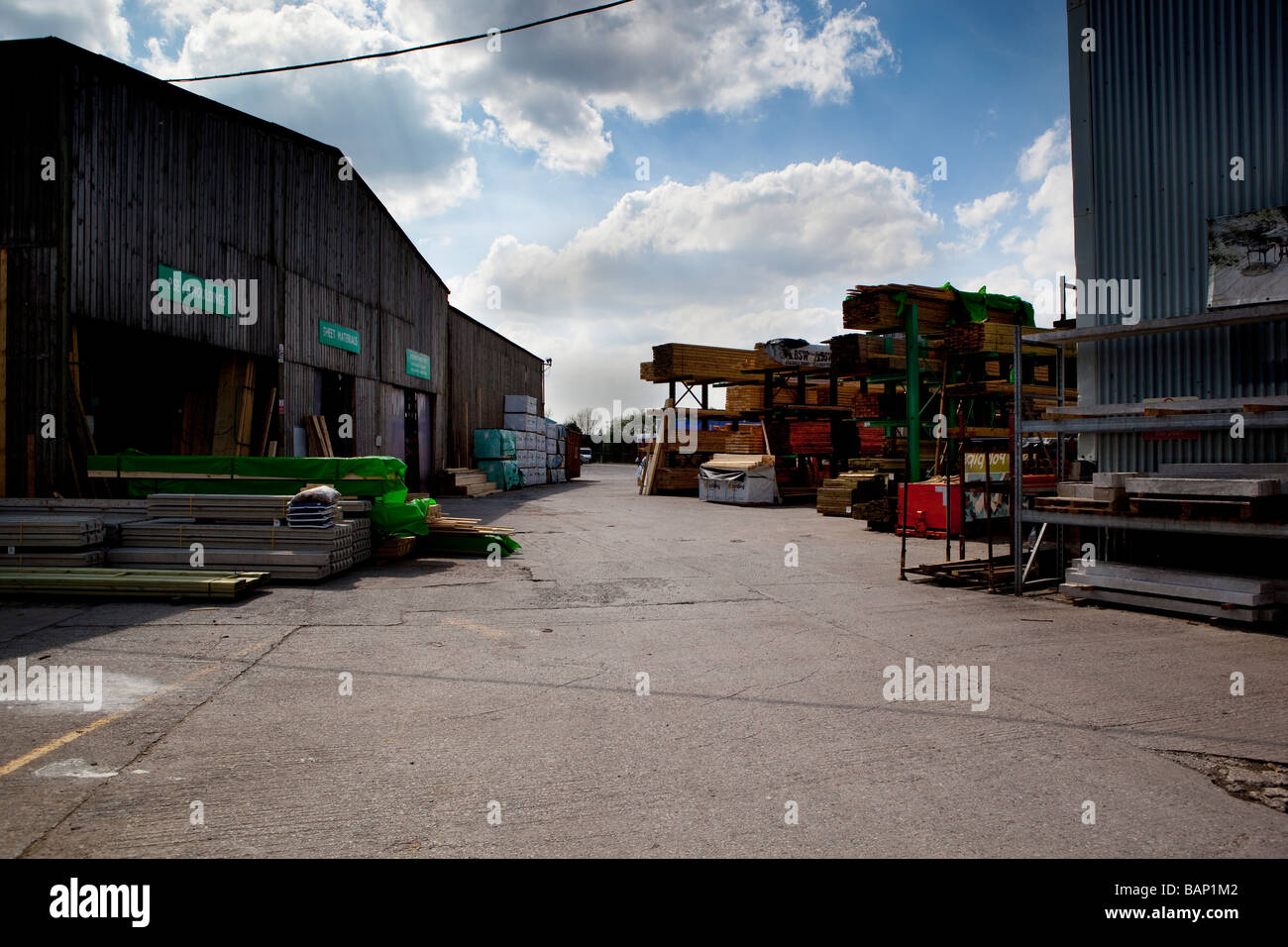 Woodyard hi-res stock photography and images - Alamy