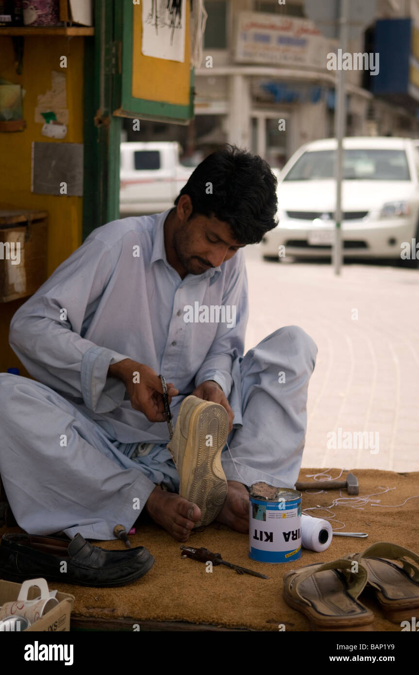 Street cobbler hi-res stock photography and images - Alamy