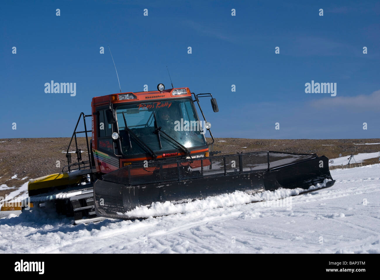 Piste basher hi-res stock photography and images - Alamy