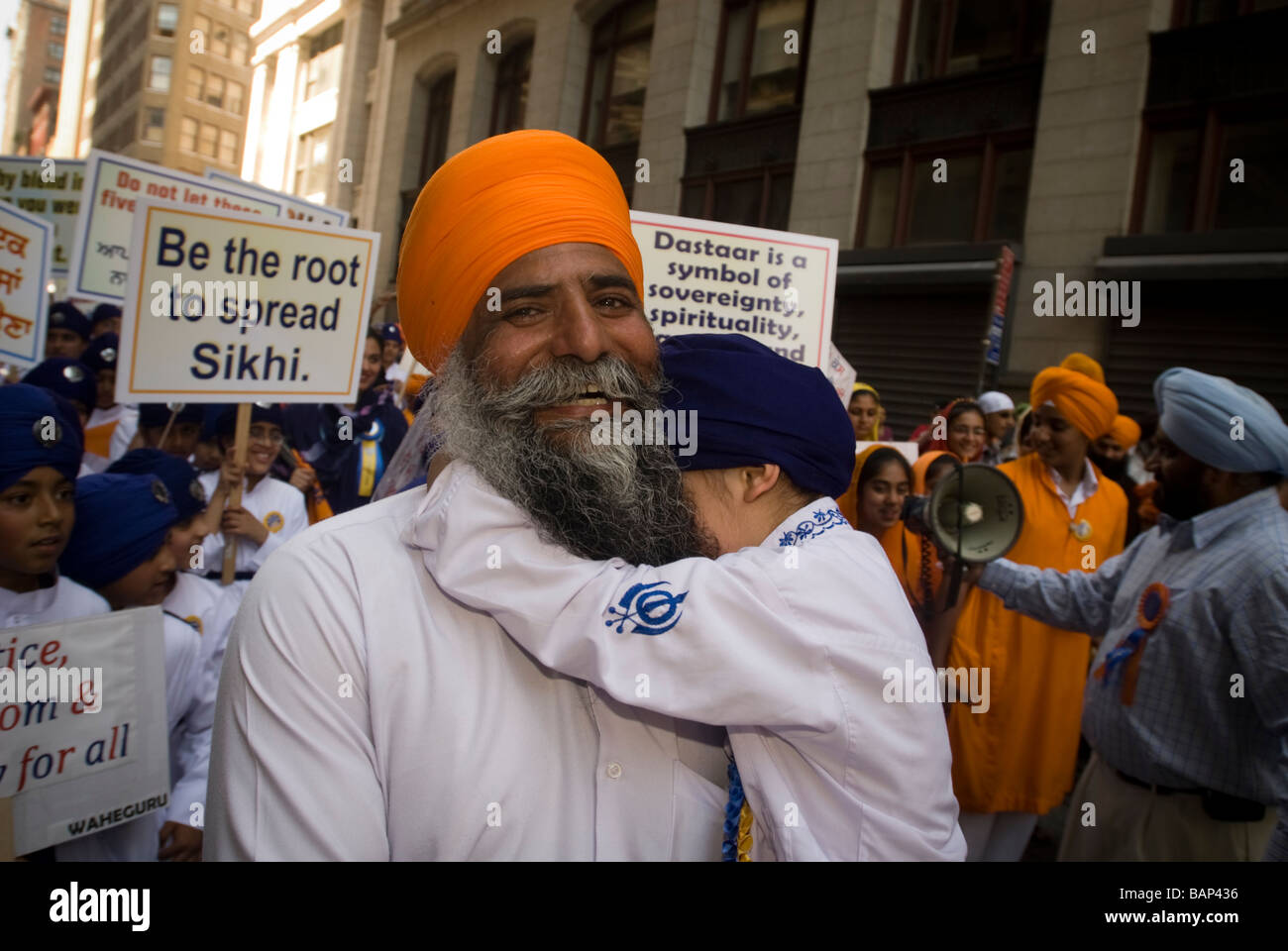 Thousands watch and participate in the 22nd Annual Sikh Day Parade in ...