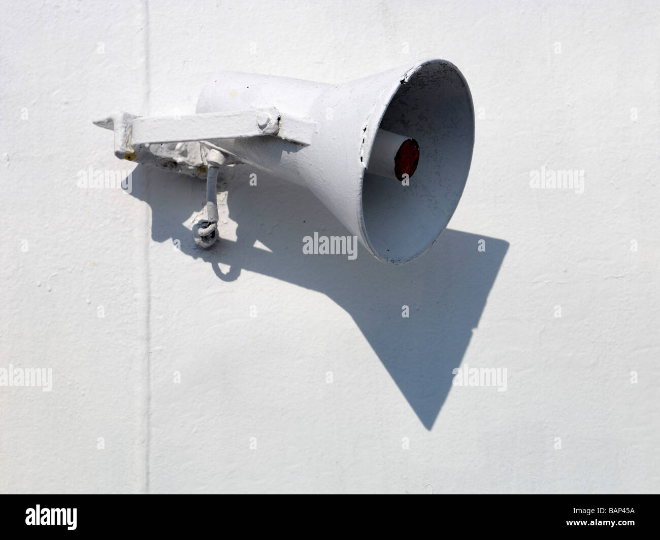 Loudspeaker old hi-res stock photography and images - Alamy