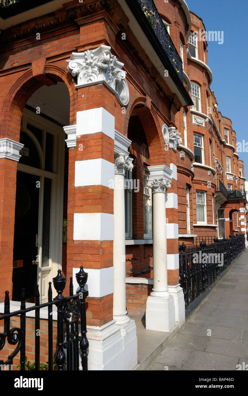 Phillimore Gardens Stock Photos & Phillimore Gardens Stock Images - Alamy