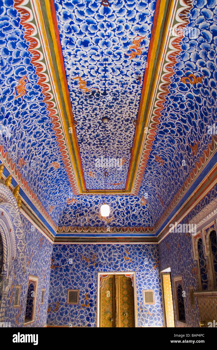 Low angle view of a ceiling, Badal Mahal, Junagarh Fort, Bikaner ...