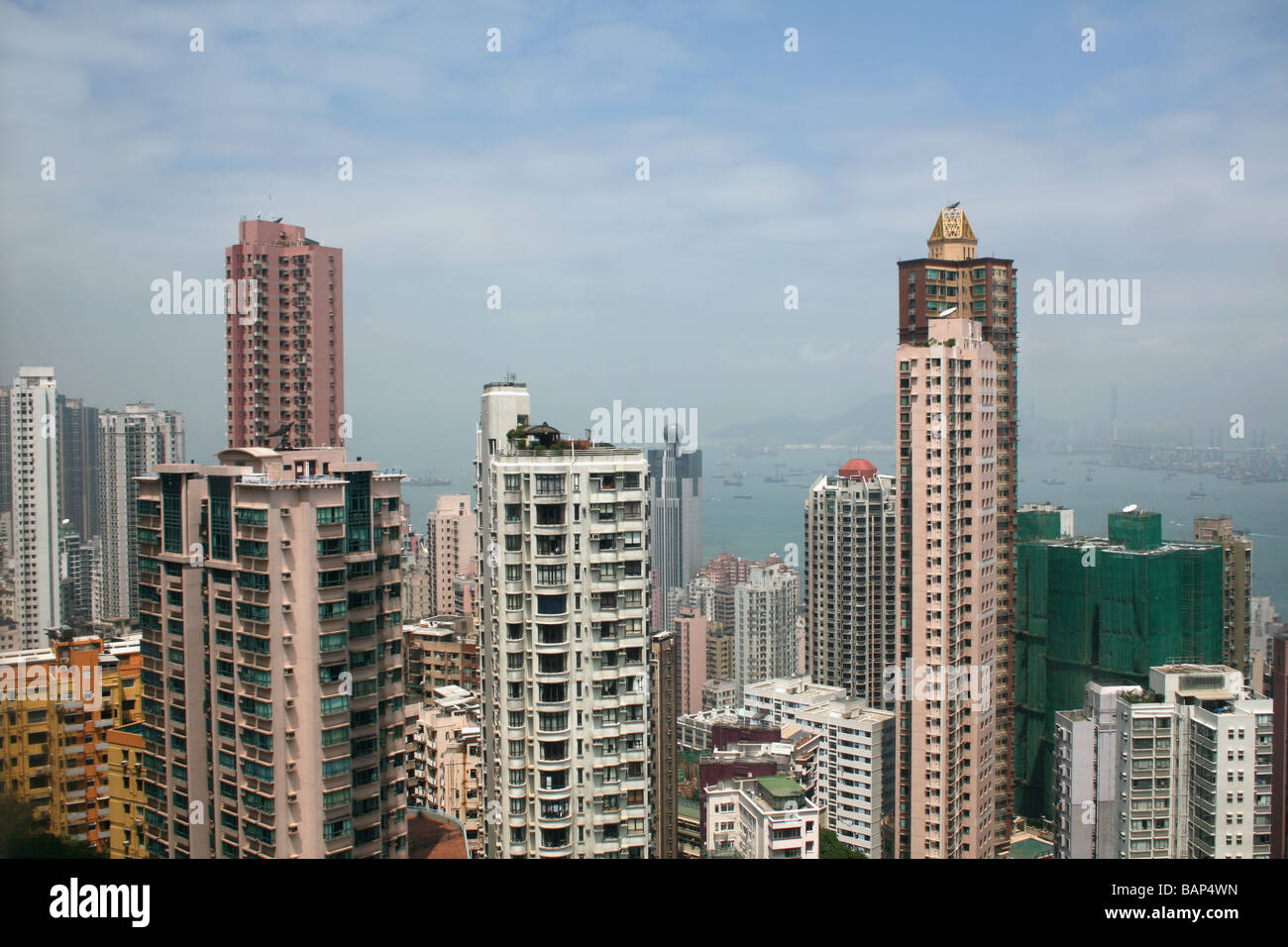 Mid levels hong kong hi-res stock photography and images - Alamy
