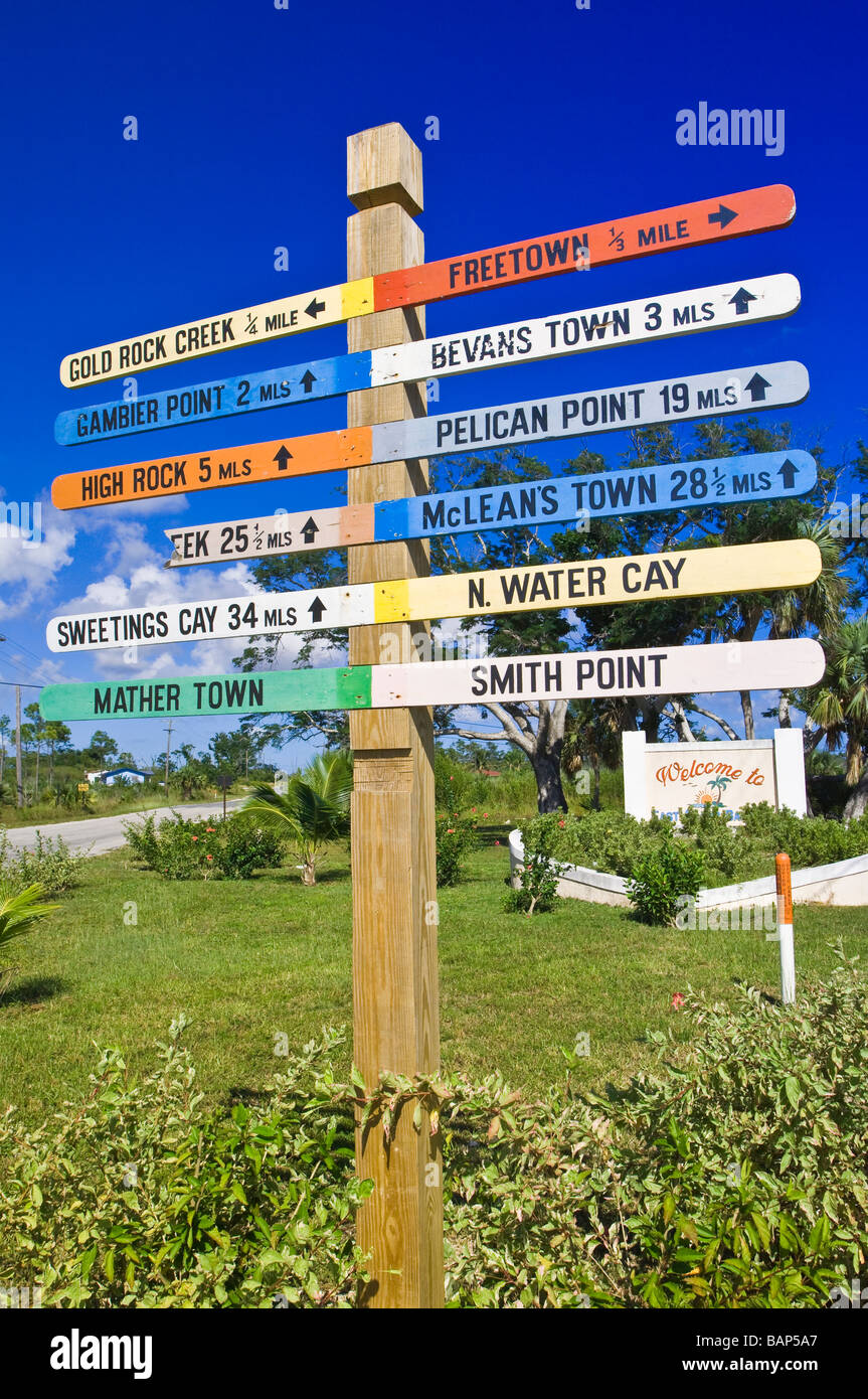 Paradise island sign bahamas hi-res stock photography and images - Alamy