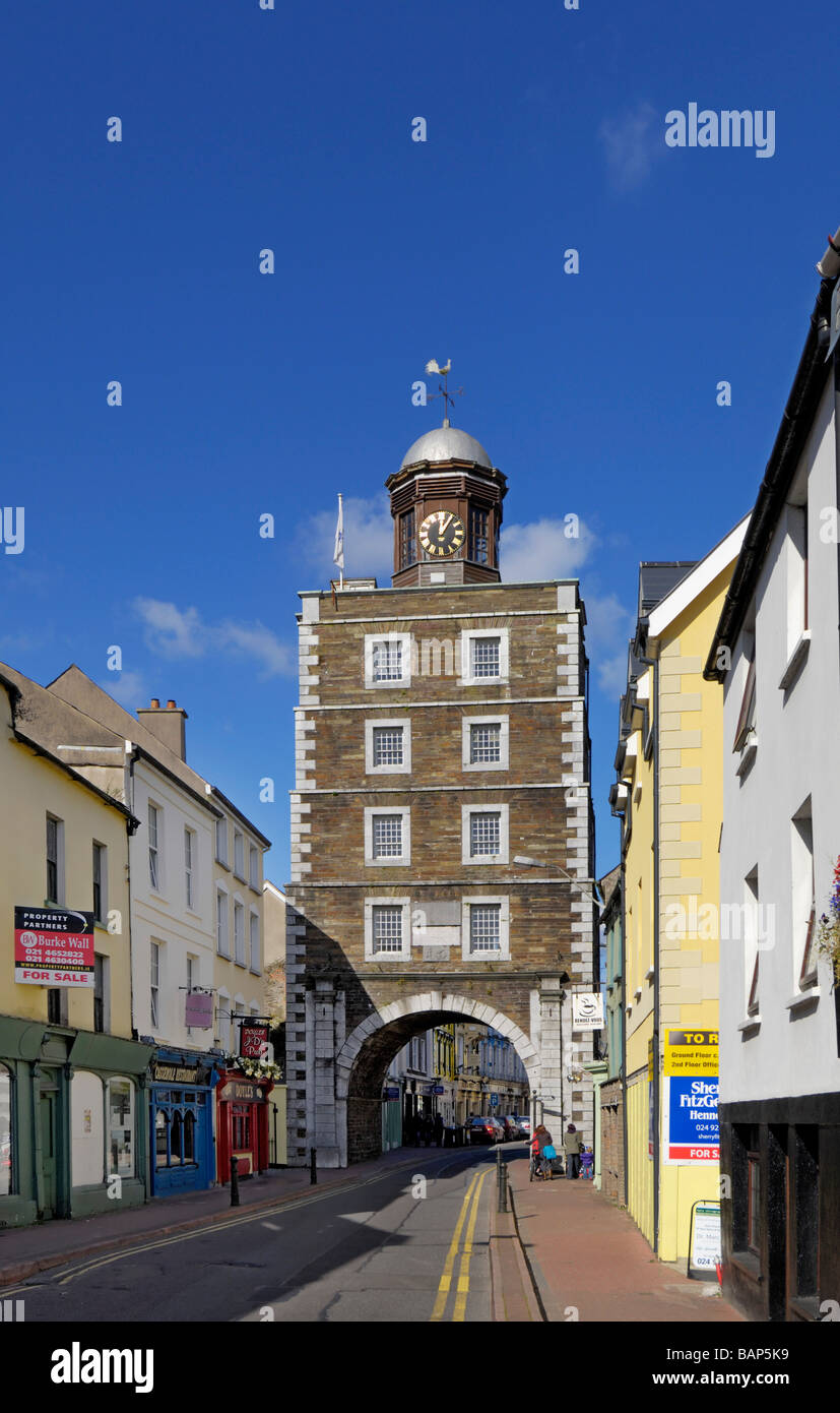 Town gate and clock hi-res stock photography and images - Alamy Town gate and clock hi-res stock photography and images - Alamy