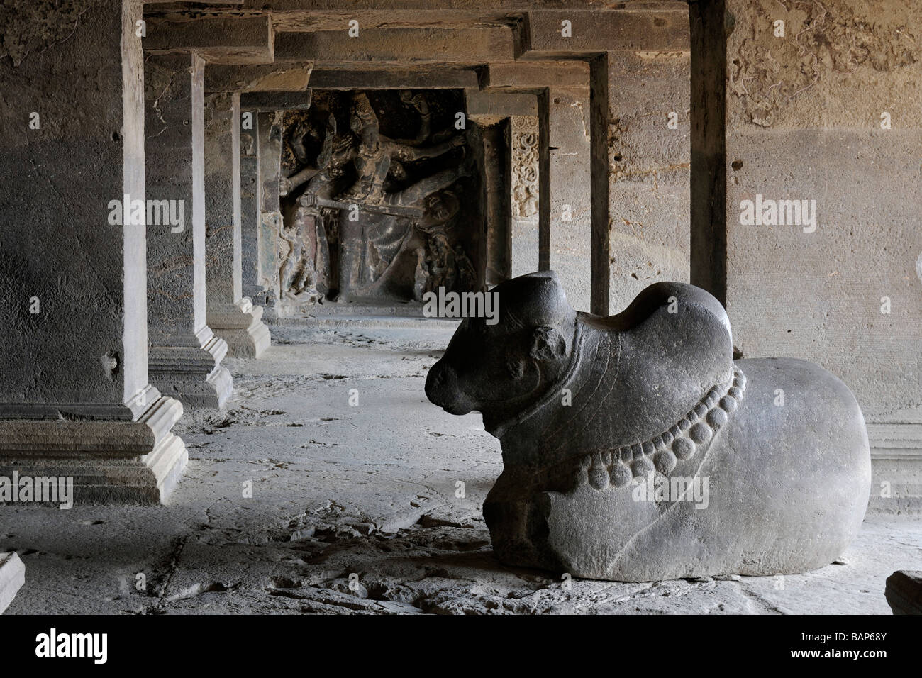 Ellora Cave No 15 Stock Photo - Alamy