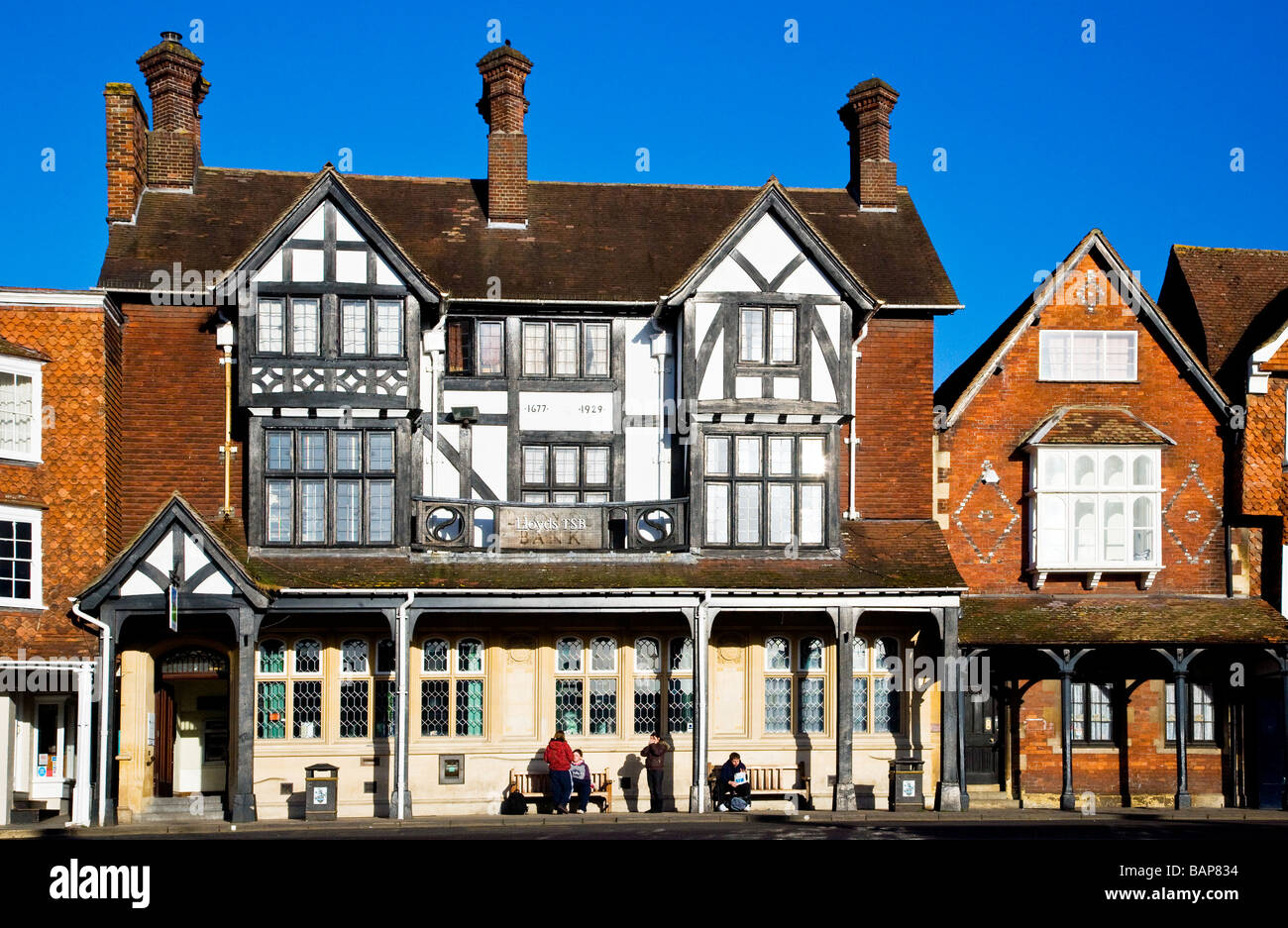 Timber framed building 17th century hi-res stock photography and images ...
