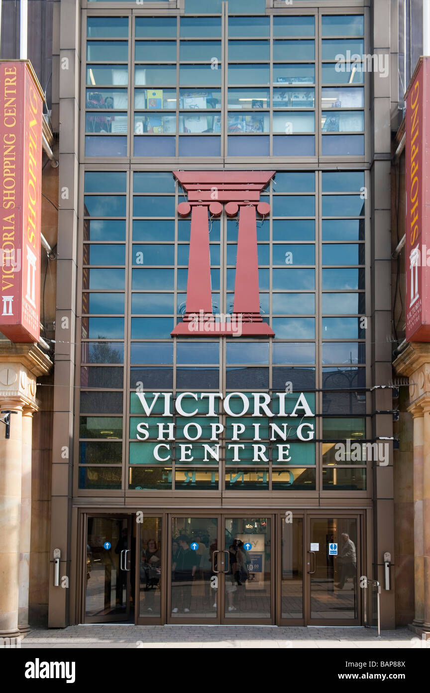Victoria shopping centre harrogate hi-res stock photography and images ...