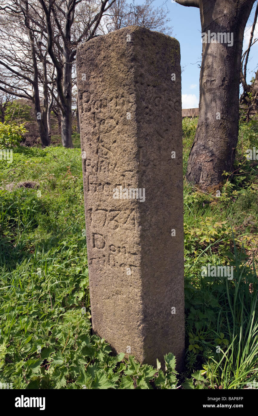 Waymarker stone hi-res stock photography and images - Alamy