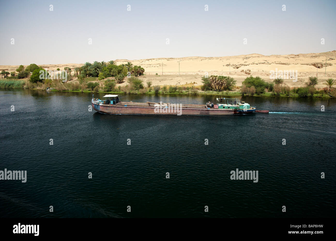 Working barge hi-res stock photography and images - Alamy
